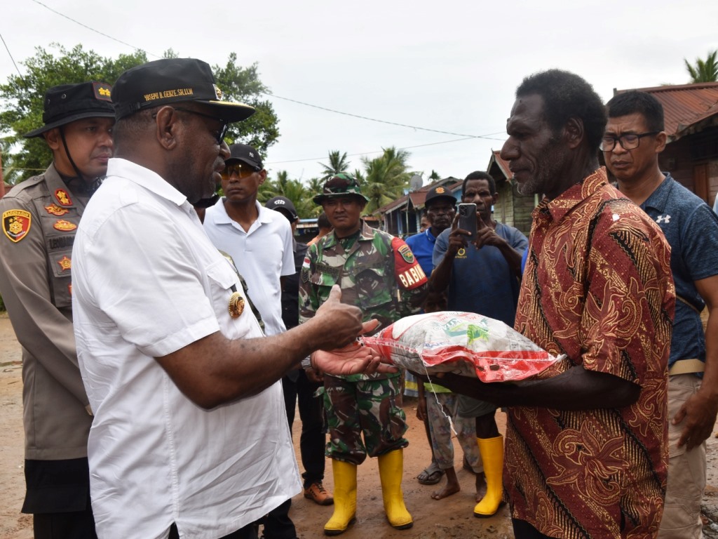 Kepedulian Pemda Merauke Dan TNI/POLRI Kepada Masyarakat Terdampak ...
